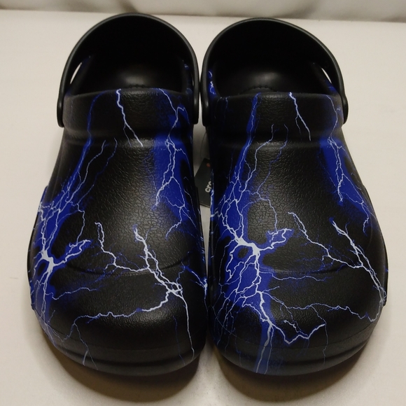 CROCS | Shoes | Crocs Bistro Graphic Work Clog In Blacklightning Bolts ...
